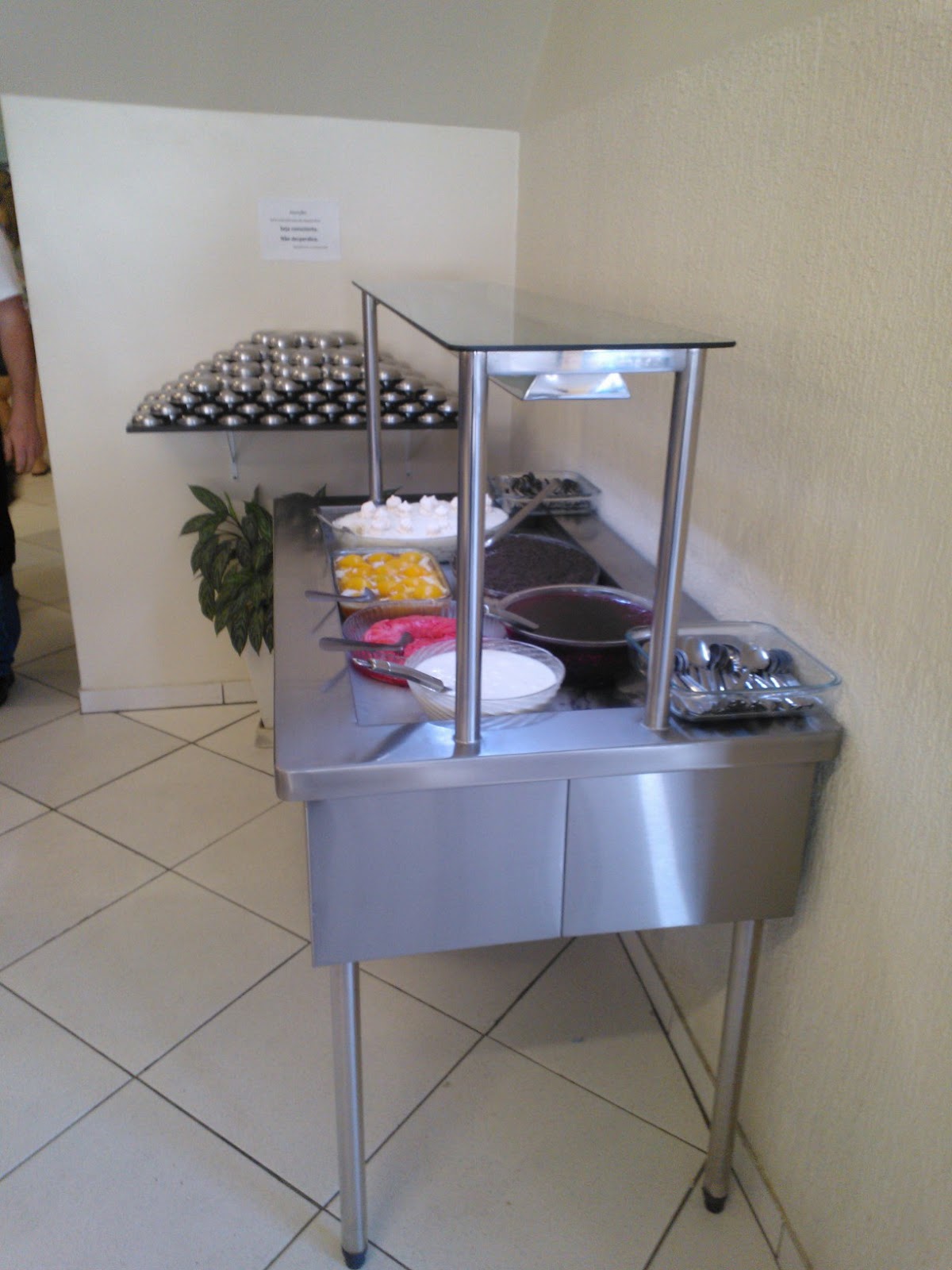Buffet Frio para Sobremesas/Saladas com Protetor Salivar