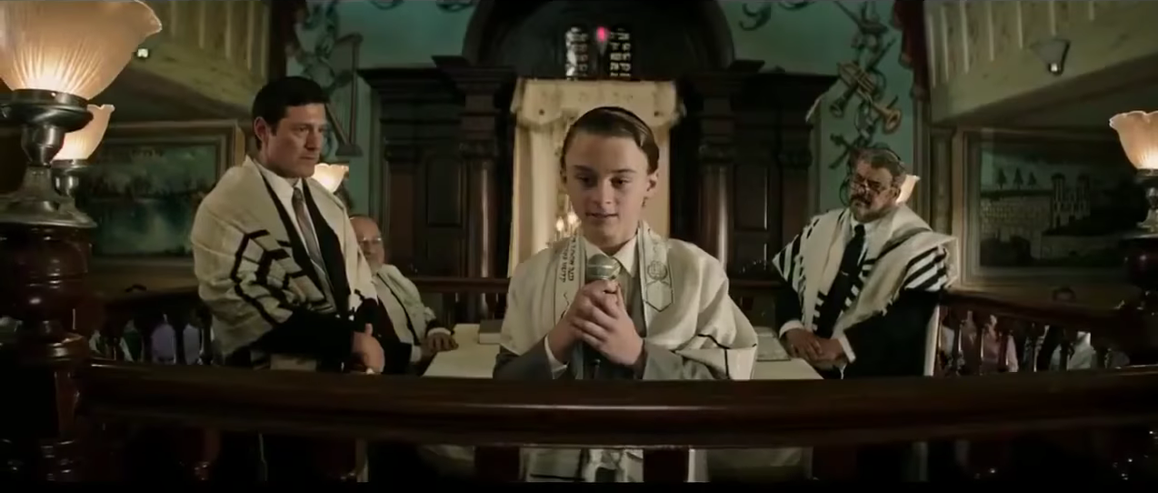 Zombies and Dice: The IT Spot: New trailer AND Rereading part 6