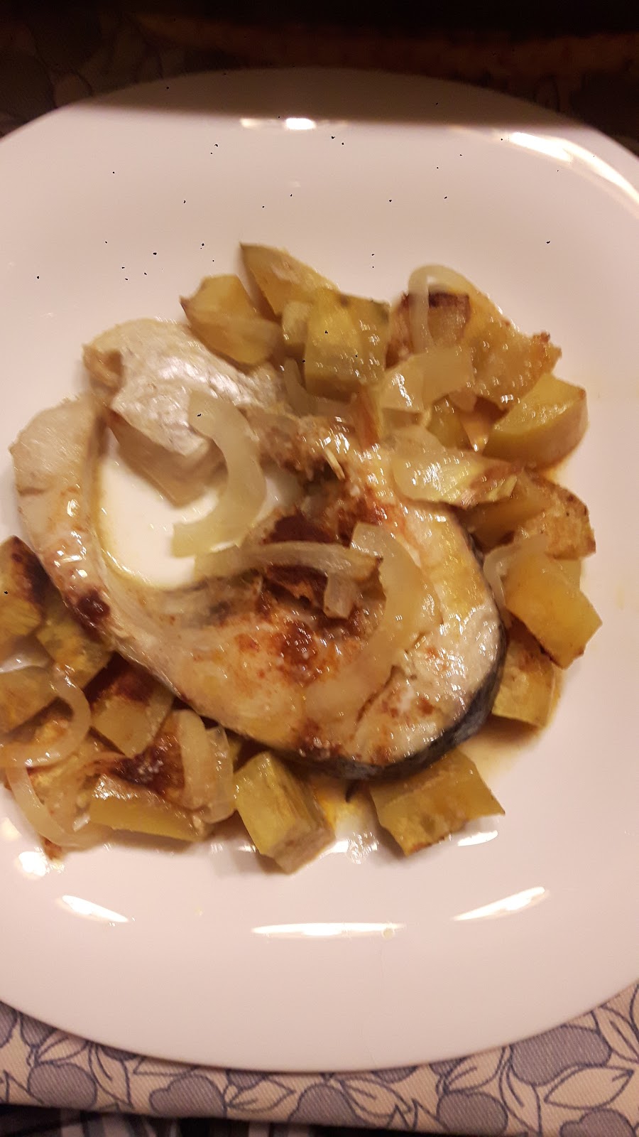 Perca assada com batata doce