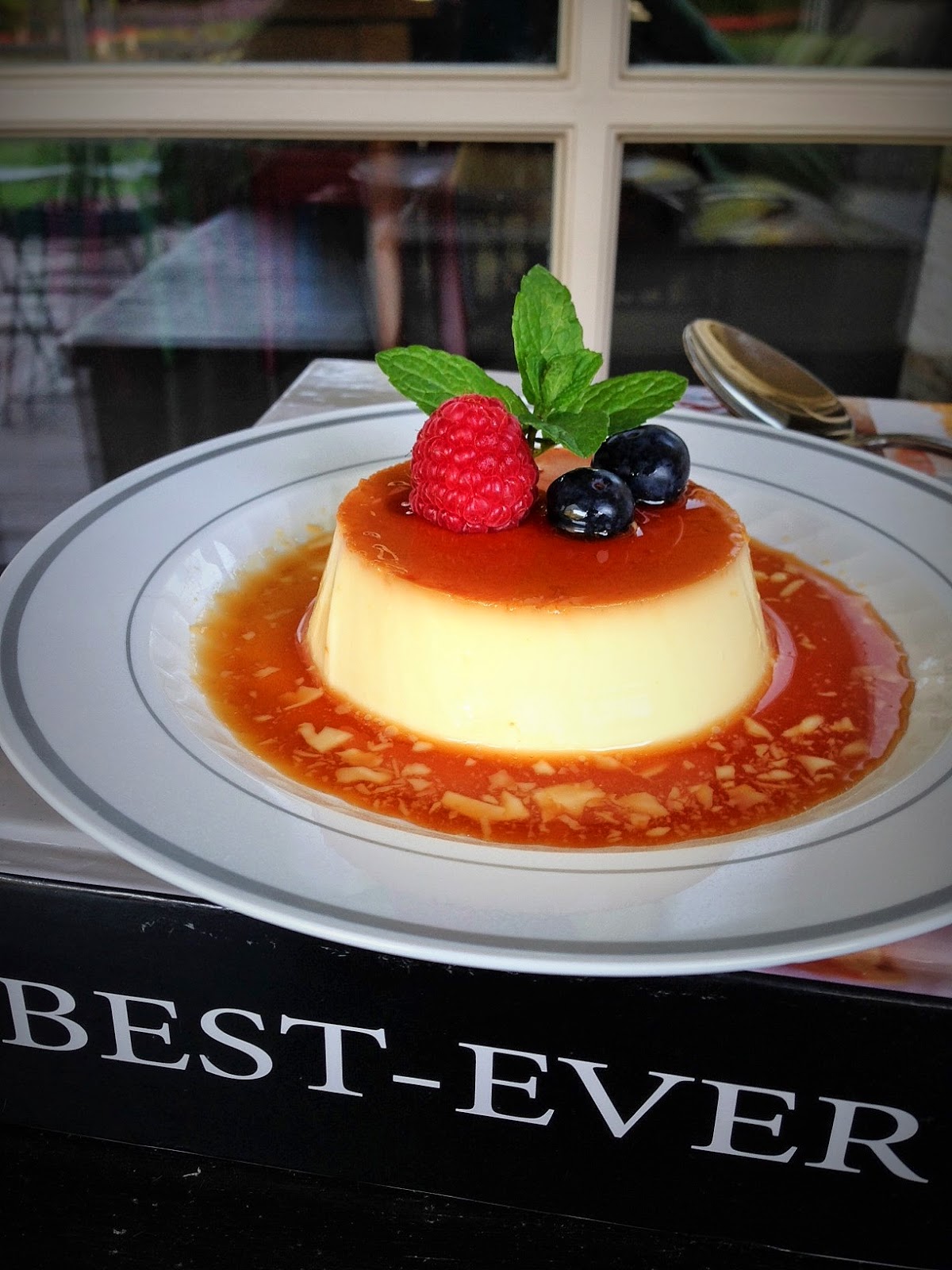 The Spices Of Life . . .: Kem Flan (Crème Caramel)