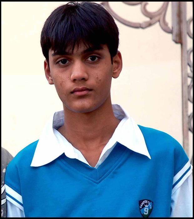 Pakistani News: Mohammed Azharuddin Son's Janaza Pictures