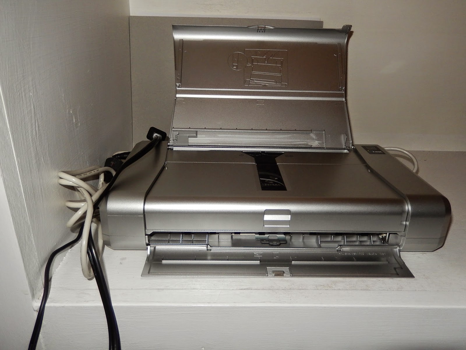 Powell River Books Blog: Canon Pixma iP100 Portable Printer