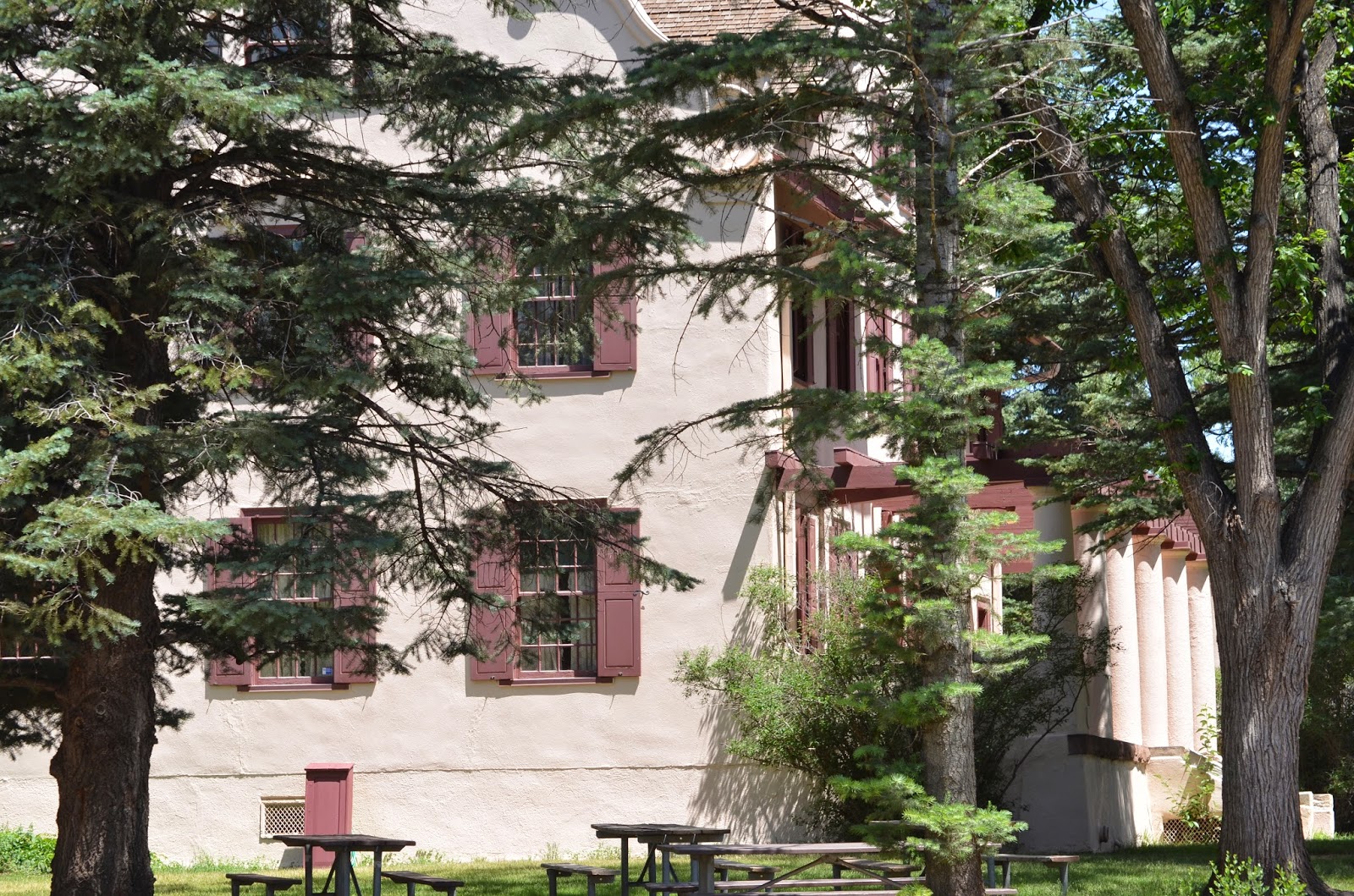 good-times-rollin: Rock Ledge Ranch