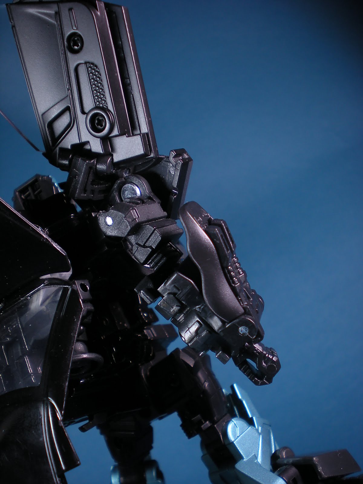 Review: [Takara Tomy] Transformers Alternity Convoy -Super Black ...