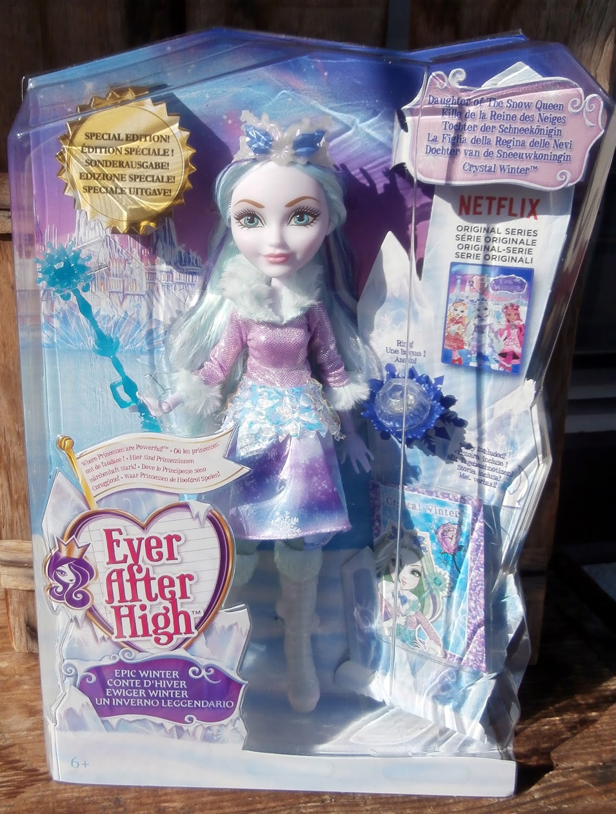 MAD Doll Studio: Ever After High Crystal Winter (EN)