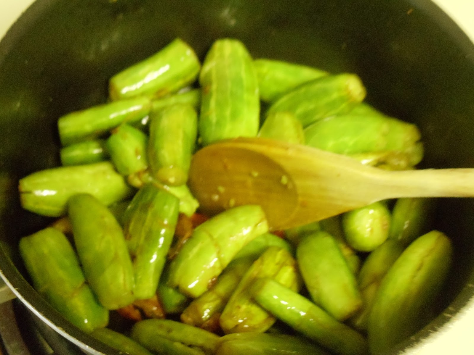 Lakshmi Canteen: Tendle talasani ( Ivy Gourd Stir fry)