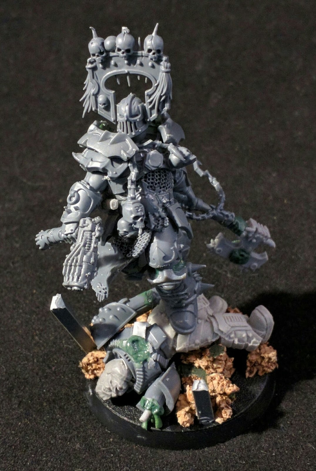 Horus Heresy Characters - Khârn kit-bash #3