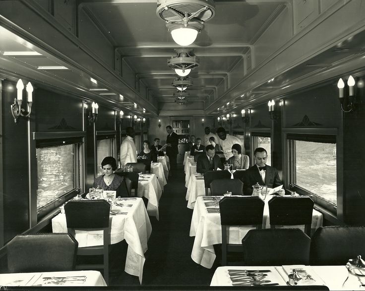 Interesting Snapshots Document Passengers on the Trains in the Early ...