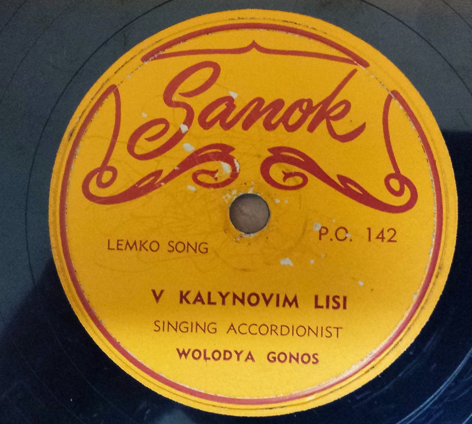 Музика: Wolodya Gonos - V Kalynovim Lisi - V Karpatach Kruta Veza