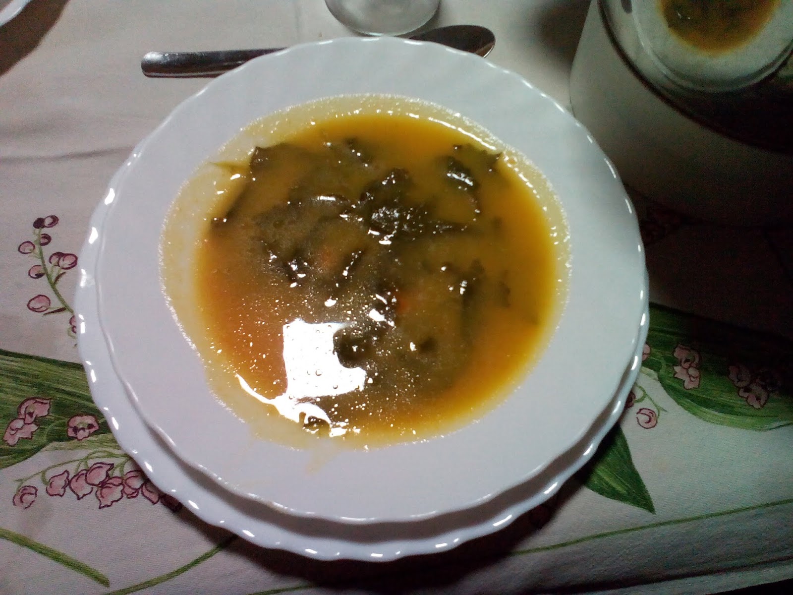 Cardápio de Sabores: Sopa de nabos com rama - CC