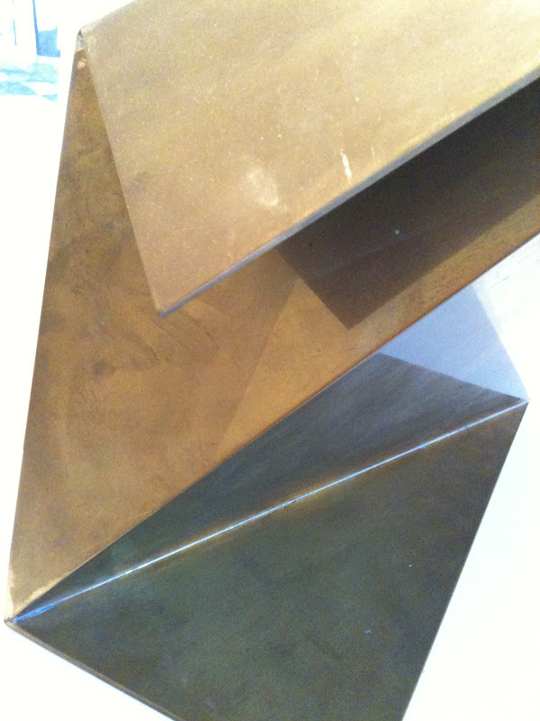 MONOCHROMATIC AXONOMETRIC: Glöckner geometry