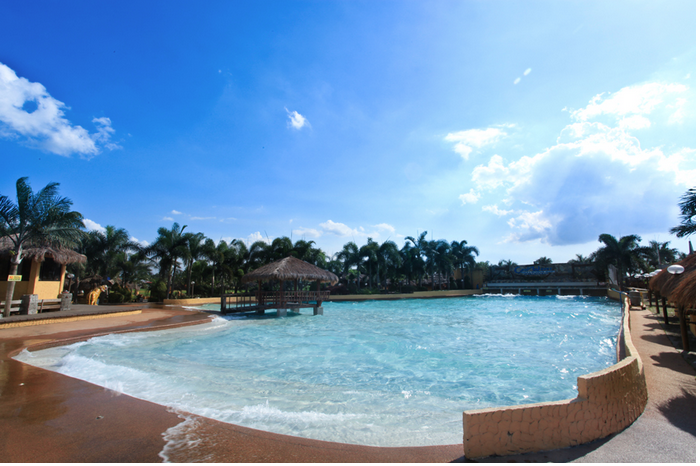 Bulacan Resorts (Philippines): Cool Waves Ranch and Waterpark Resort in ...