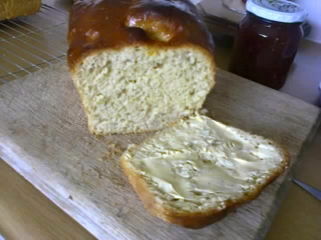 LEKKER RESEPTE VIR DIE JONGERGESLAG: PATAT BROOD
