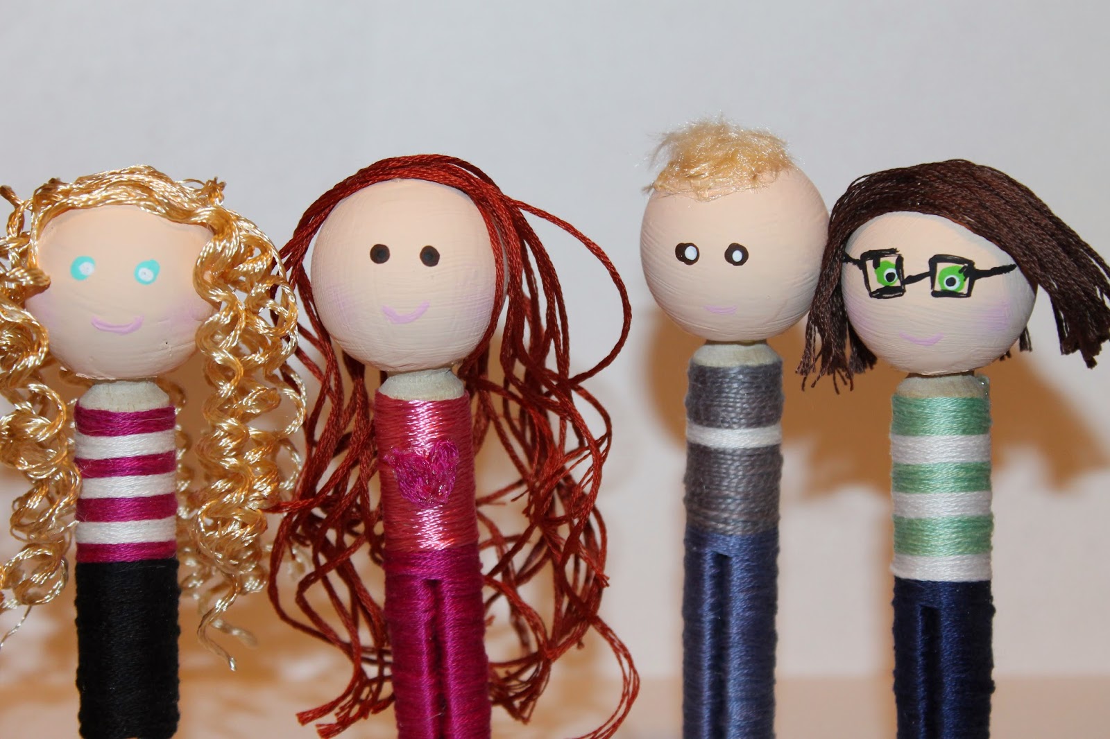 Lyndi's Projects: Clothespin Dolls