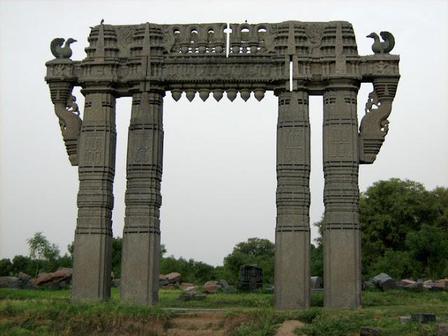 Kakatiya Kala Thoranam, Warangal Fort - History of Kakatiya Dynasty ...