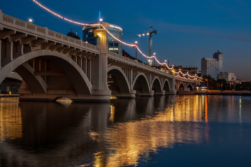 Ladee's Travels: Tempe, Arizona - Tempe Town Lake and Bridges