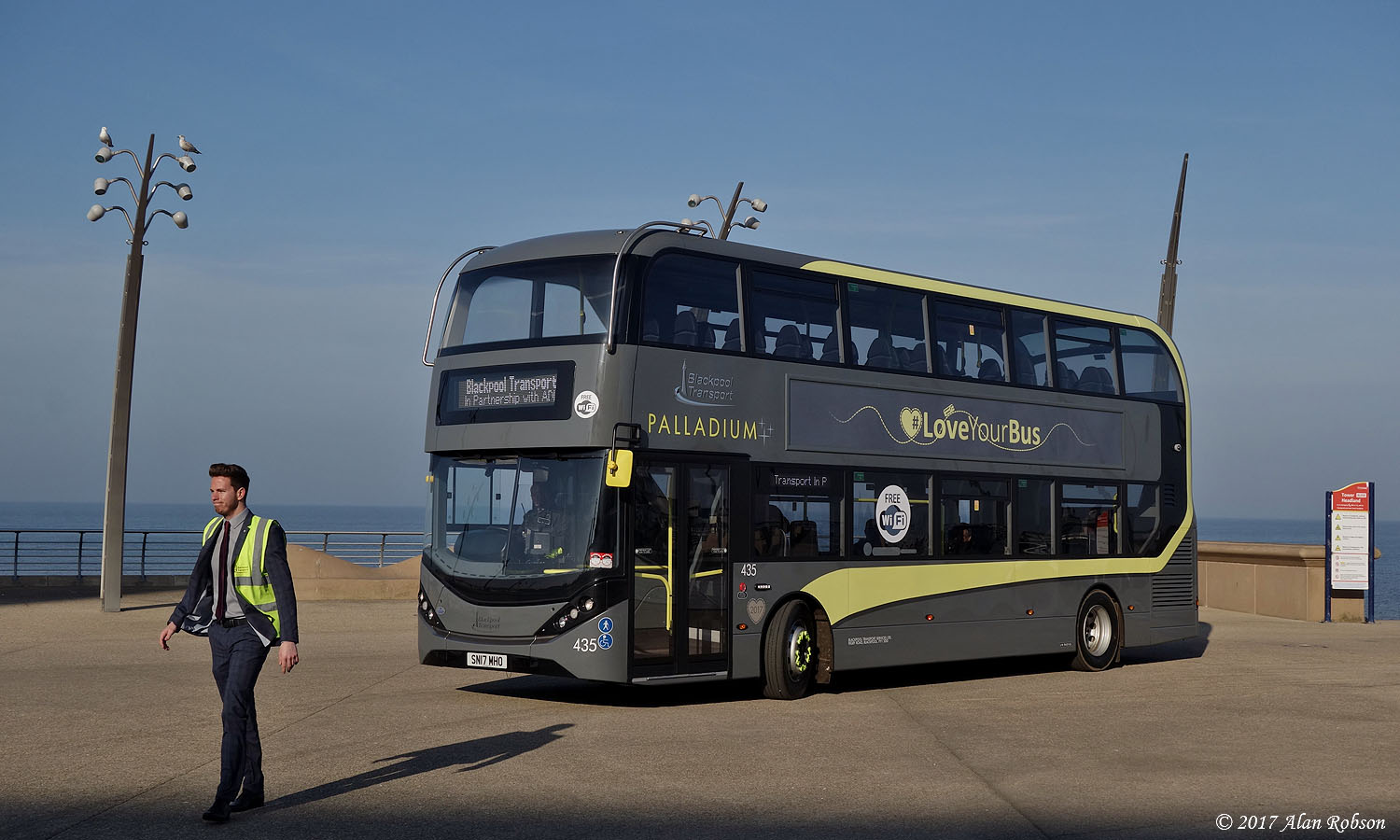 Blackpool Tram Blog: 2017 Enviro 400 City Launch Day