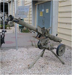 Luís Graça & Camaradas da Guiné: Guiné 63/74 – P8428: Armamento (5 ...