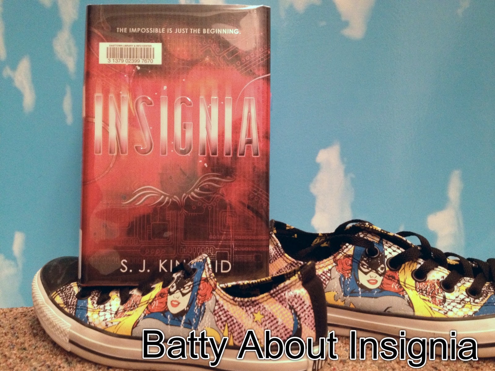 The Brain Lair: Batty About Books - Insignia by SJ Kincaid