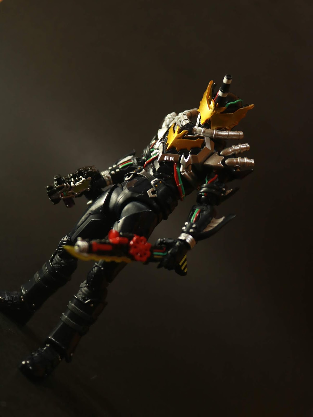 Yokusai: Bandai S.H.Figuarts Night Rogue Review!