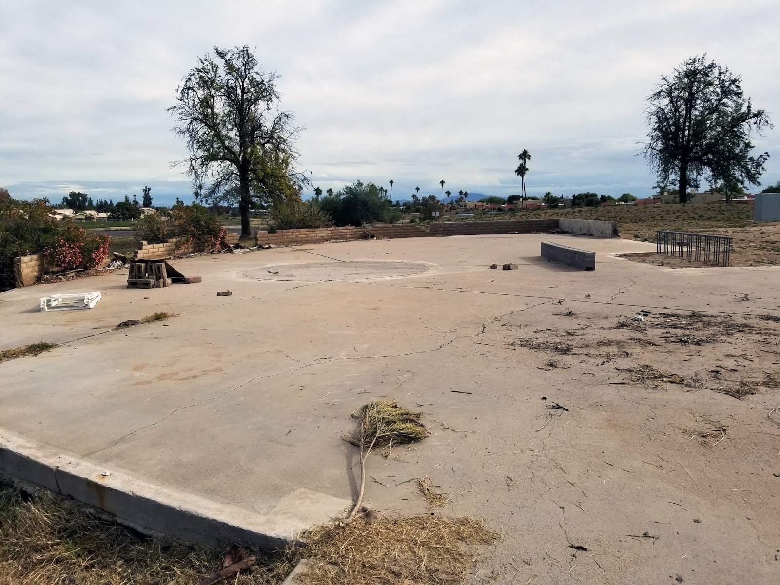 Photography: Abandoned Golf Course