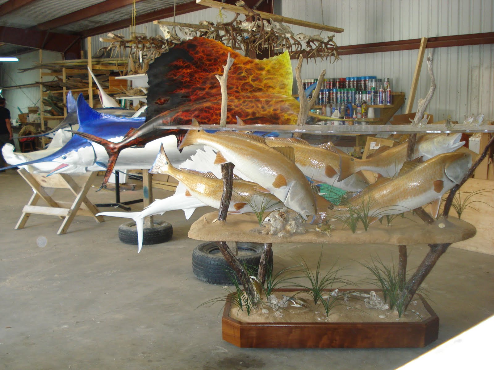 Garza Taxidermy: Redfish Scene