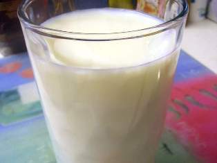 Afirman que la leche es mejor que el agua para rehidratar a los niños ...