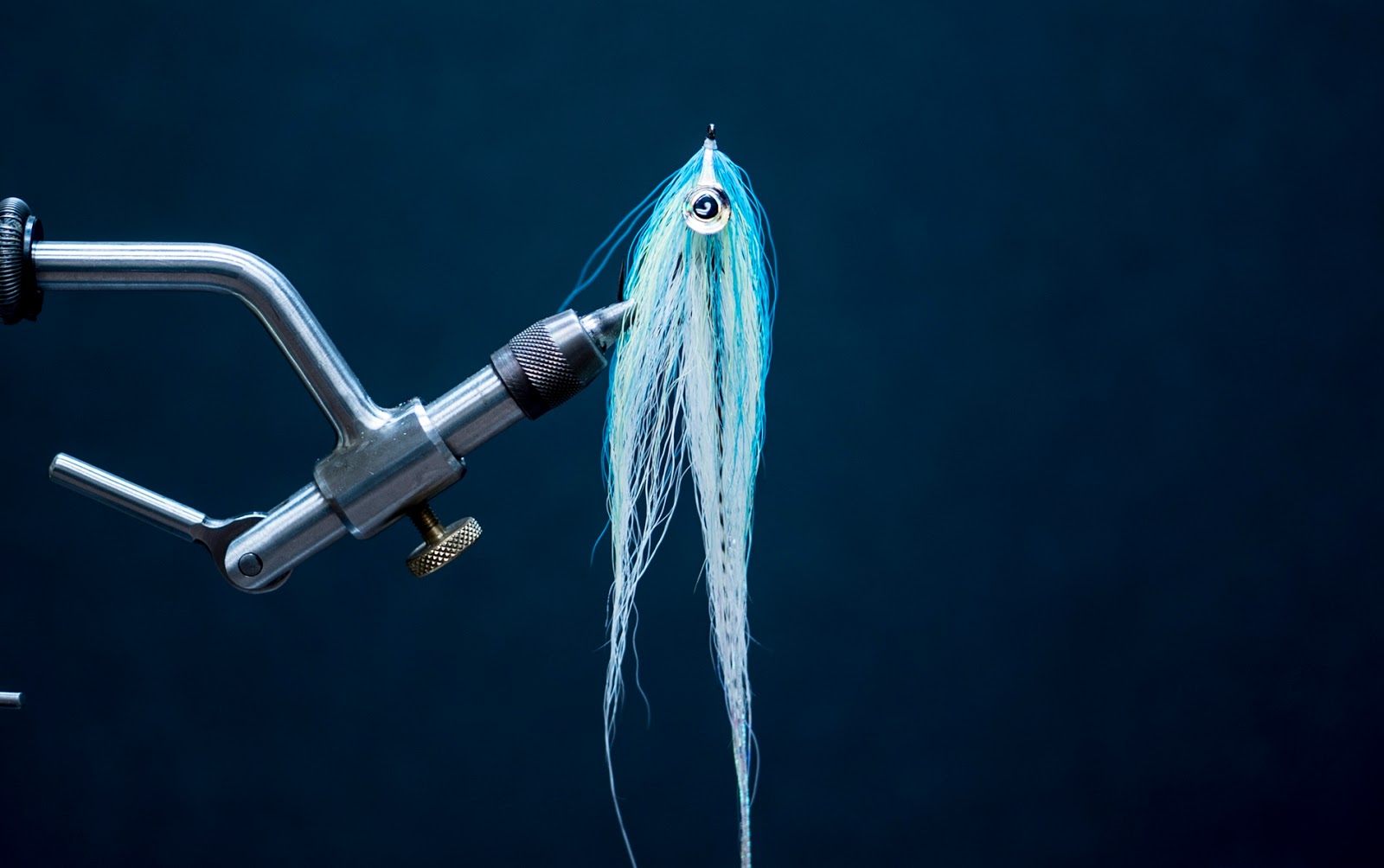 Mad River Outfitters: Fly Tying- The Hollow Fly- "Sexy Shad"