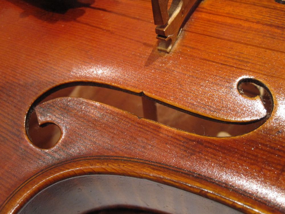 Aprender violín en Barcelona: Cómo comprar tu violín: el montaje