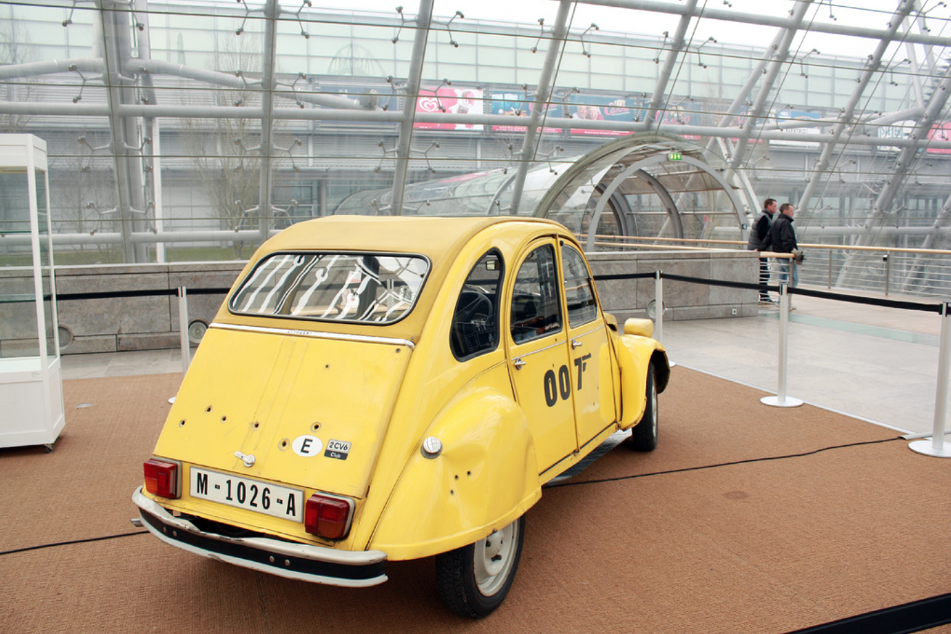 Net Cars Show: 1981 Citroën 2CV '007'
