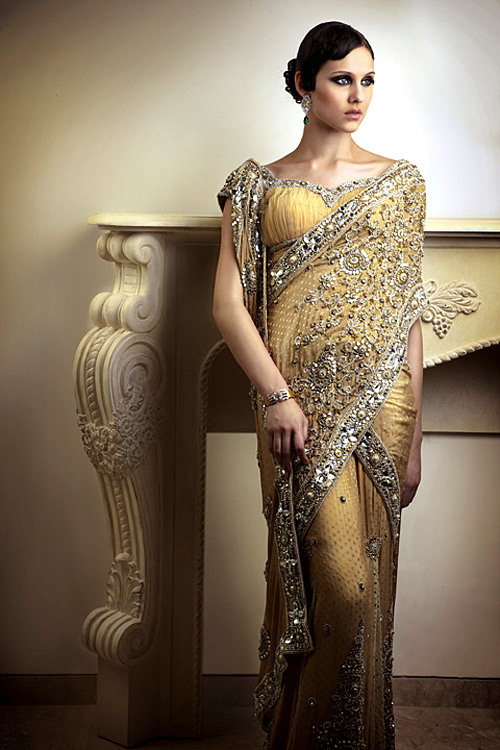 MEHANDI DESIGNS WORLD: Kerala Bridal Sarees collection