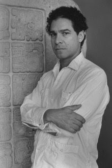 Del Castillo Literario: Rey Rosa: “La escritura no puede falsear la ...