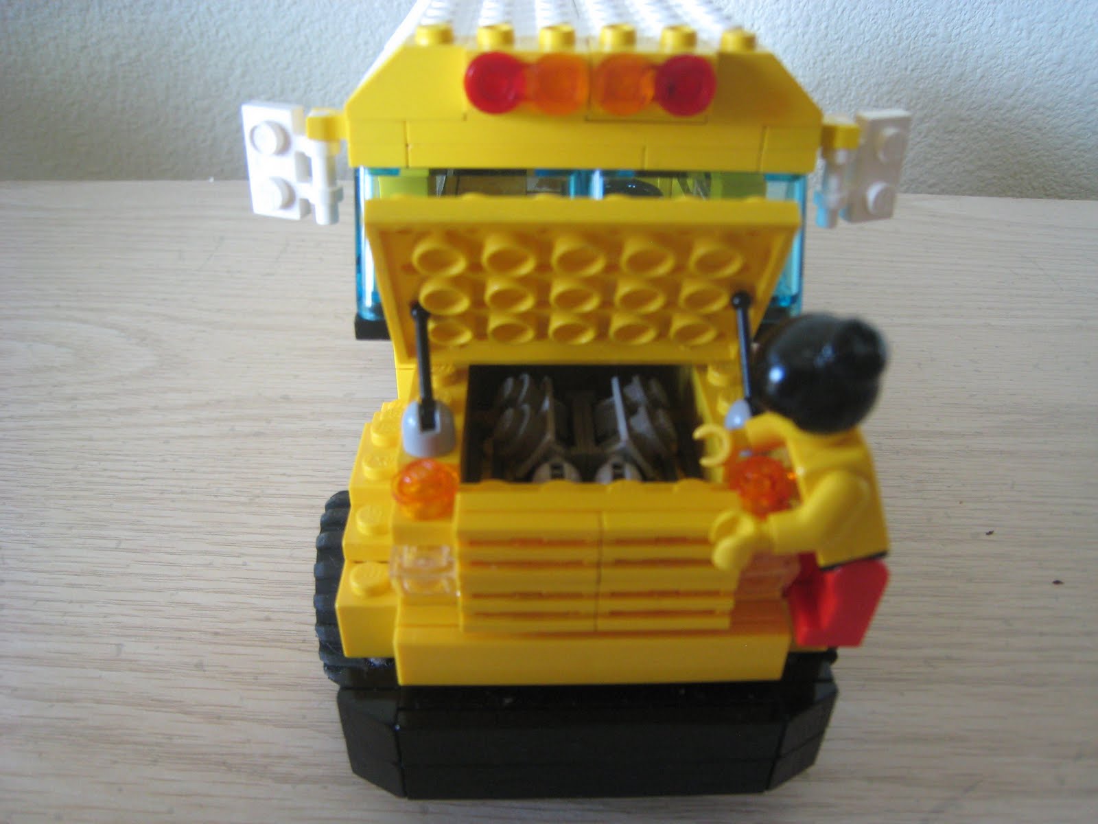 Lego R us: Lego Ninja School Bus