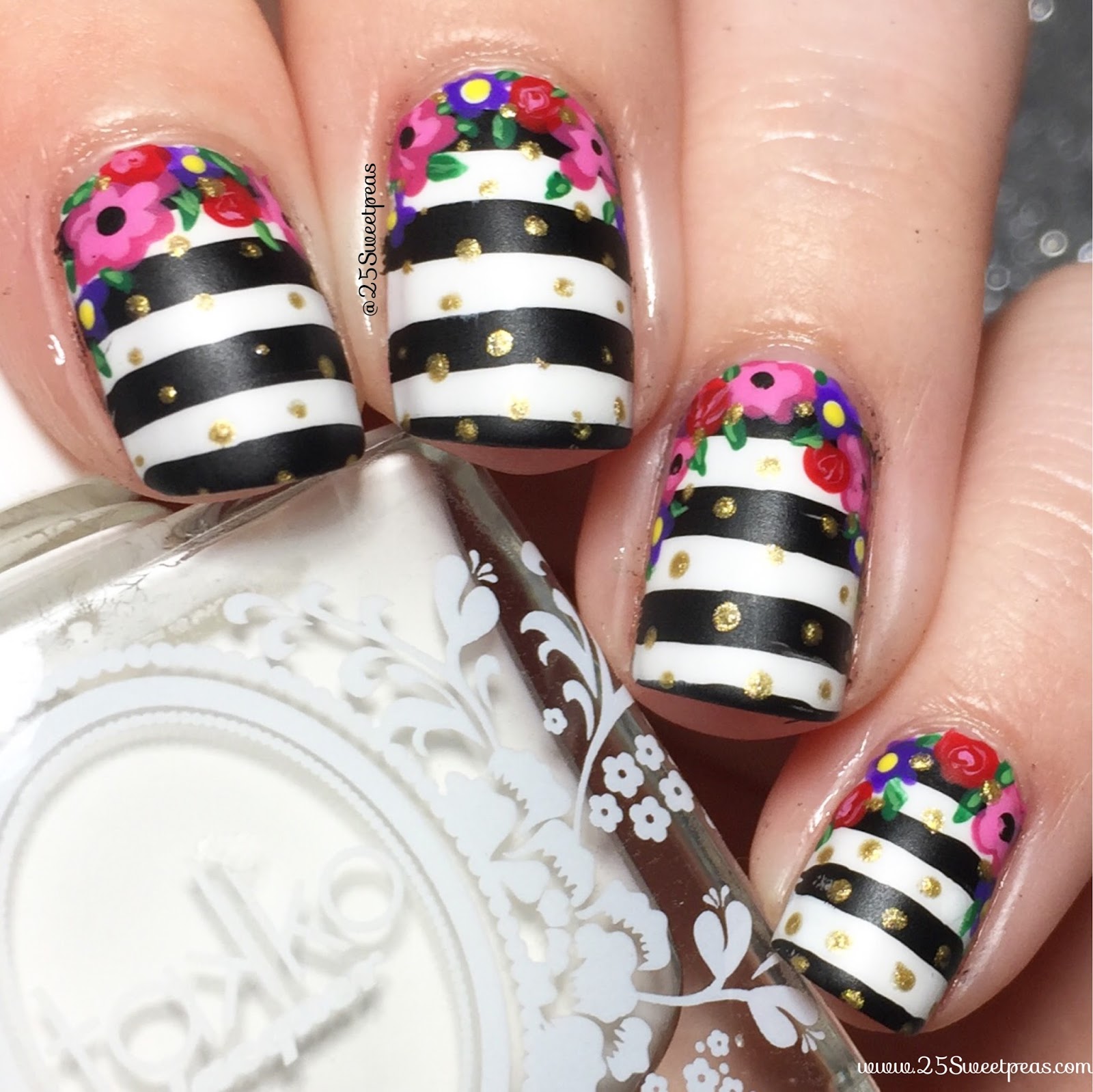 Black & White Stripe + Flowers — 25 Sweetpeas