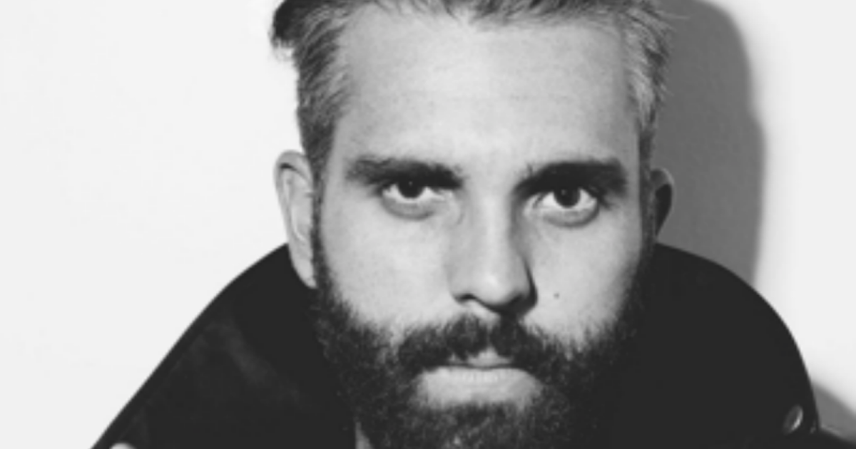 JOSHUA SHULTZ IN THE NEW MAGAZINE! | BLONDE MOMENTS Blog