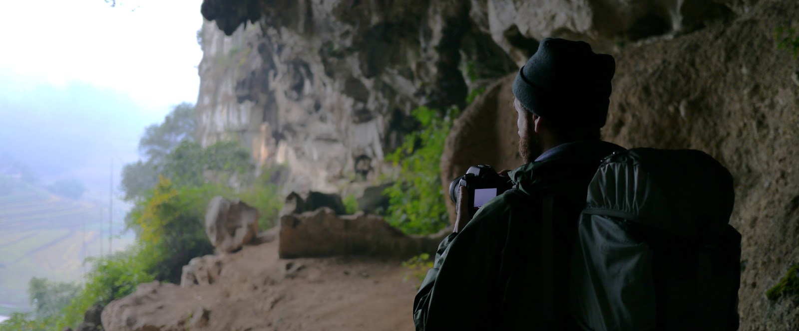 Having a Wonderful Time, Please Send Money: Hanging Coffins of the Bo ...