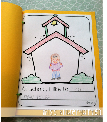 Freebielicious: Making Class Books