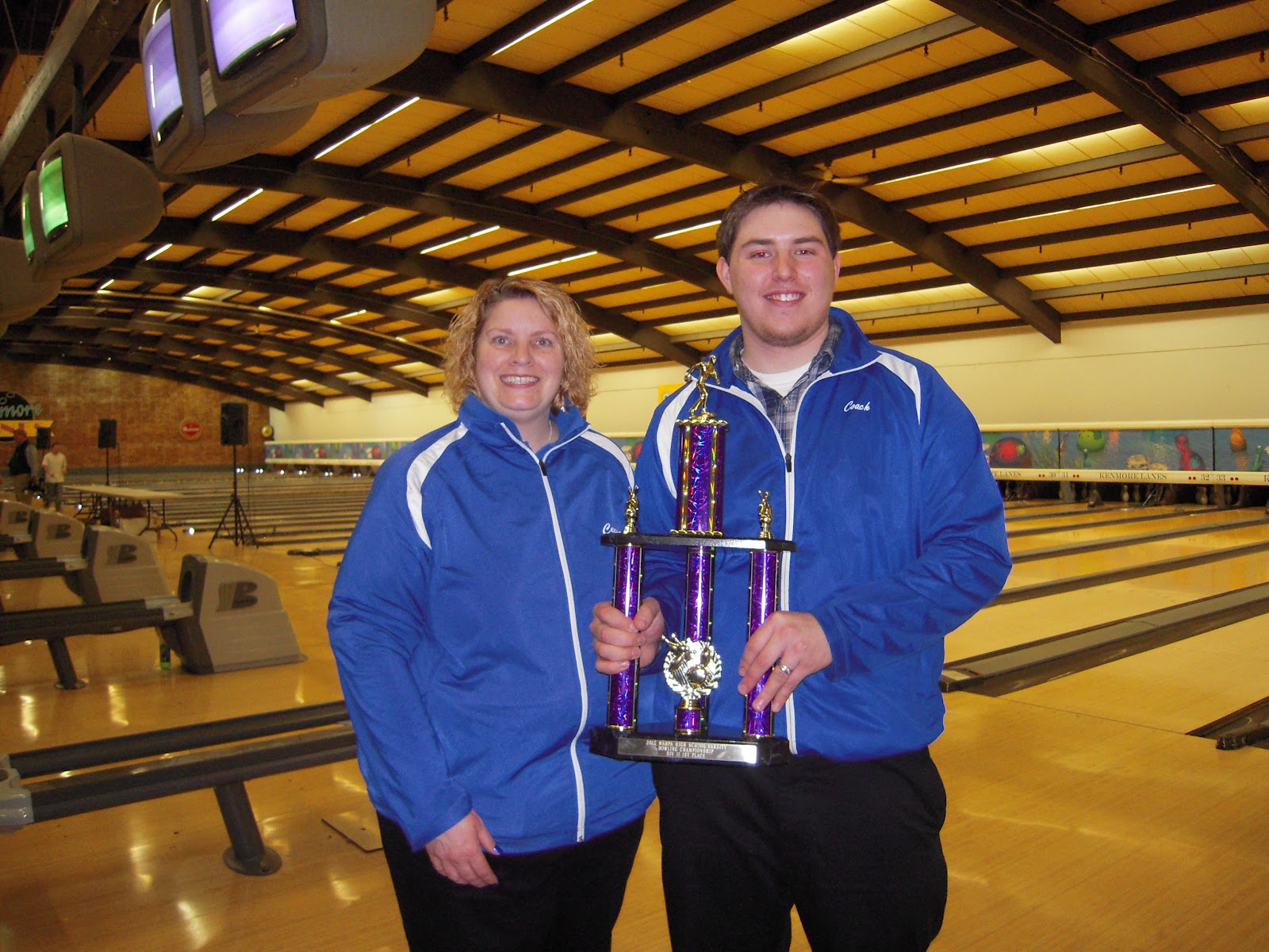 Shoreline Area News: Shorewood wins State Bowling tournament