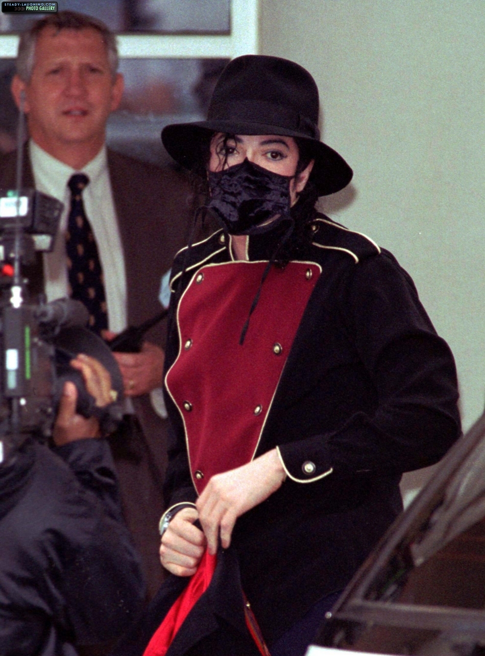 [FOTOS] Michael Jackson sendo recebido por dançarinos aborígenes em ...