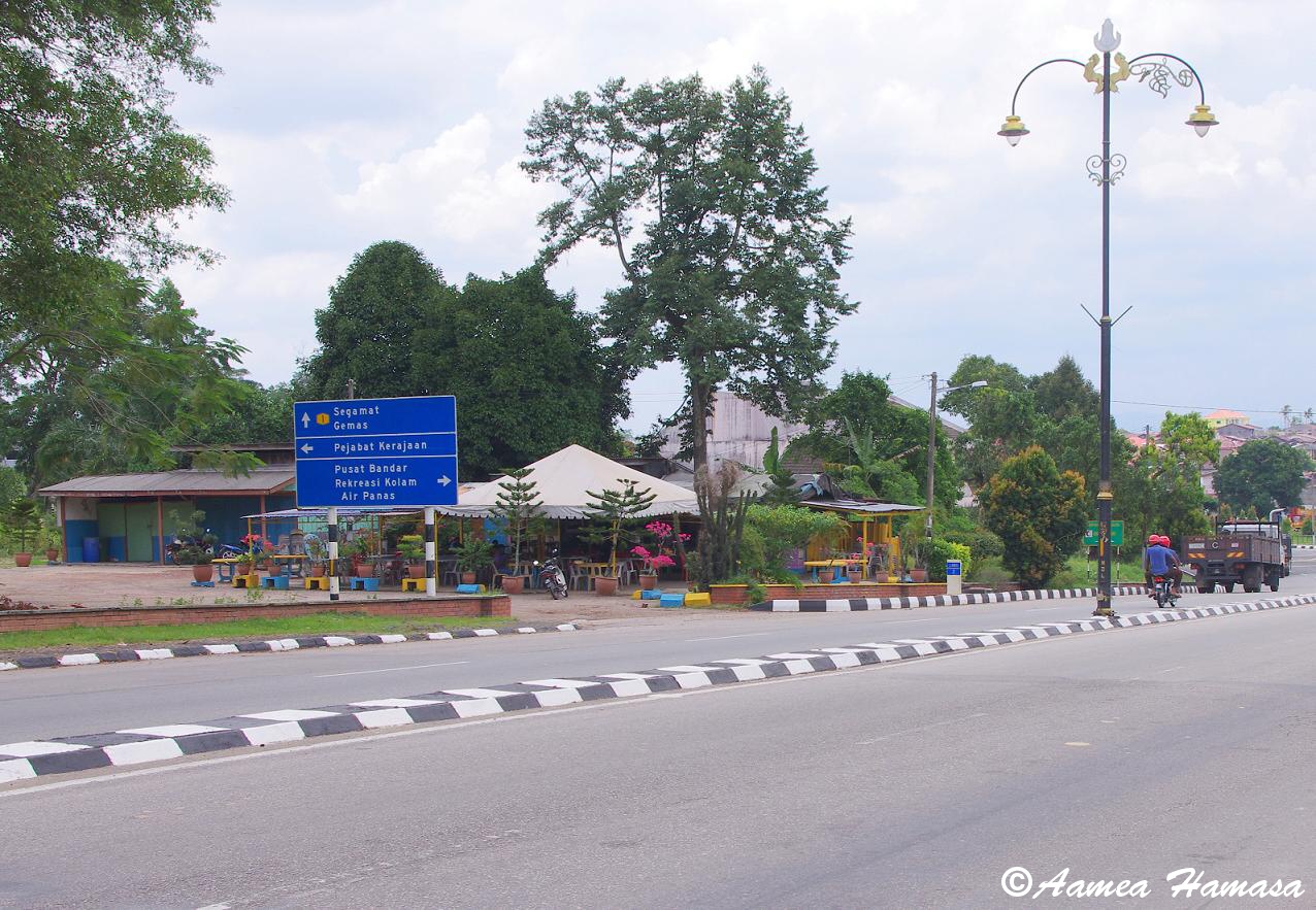 Aamea Hamasa: @ Labis