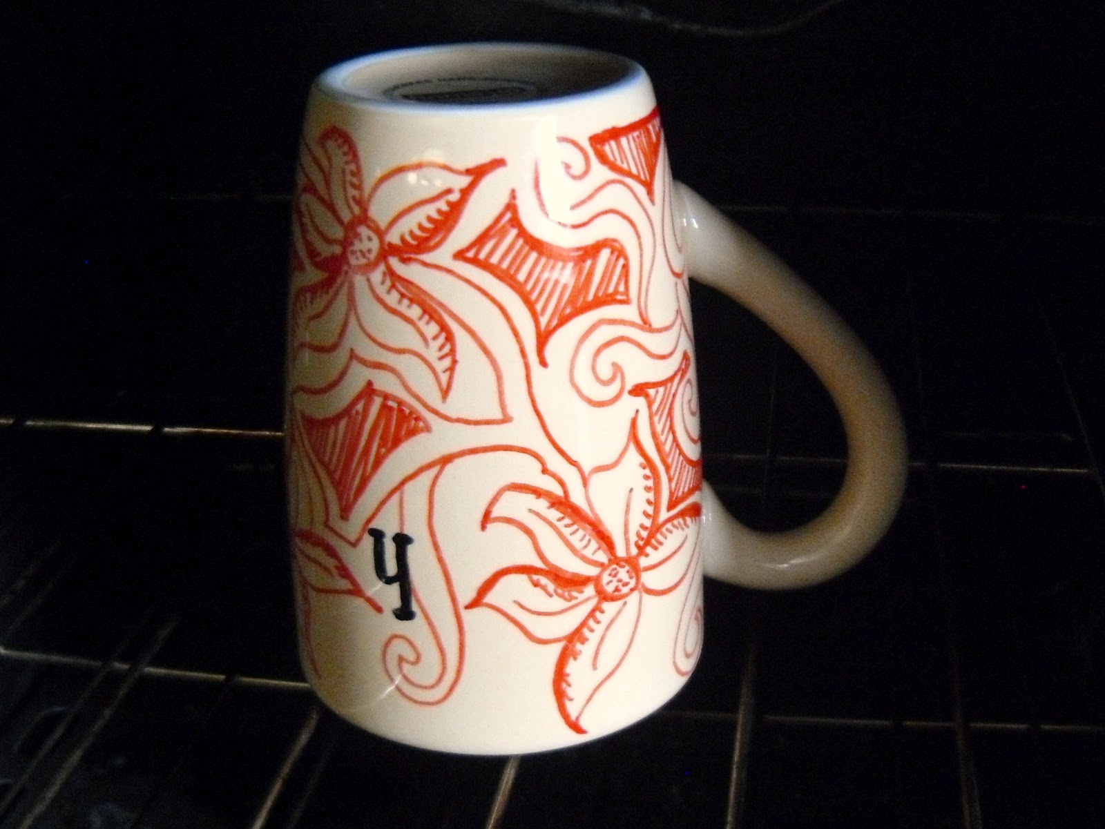 HollysHome Family Life: Decorate Your Mug With a Sharpie to Look Like ...