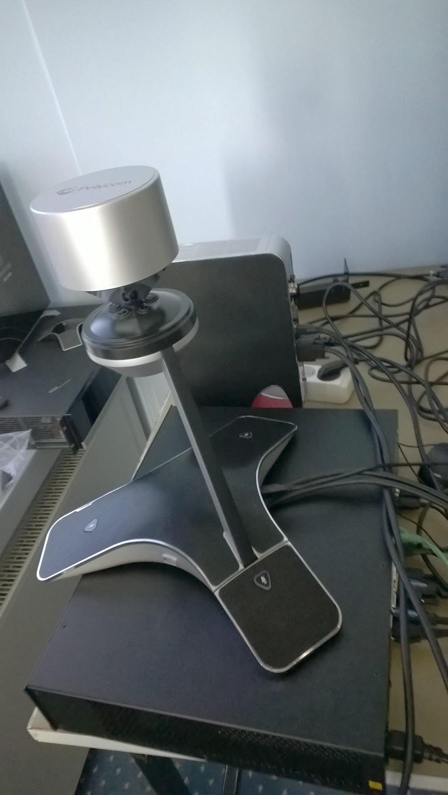 Lync Room System (LRS) - Polycom CX8000