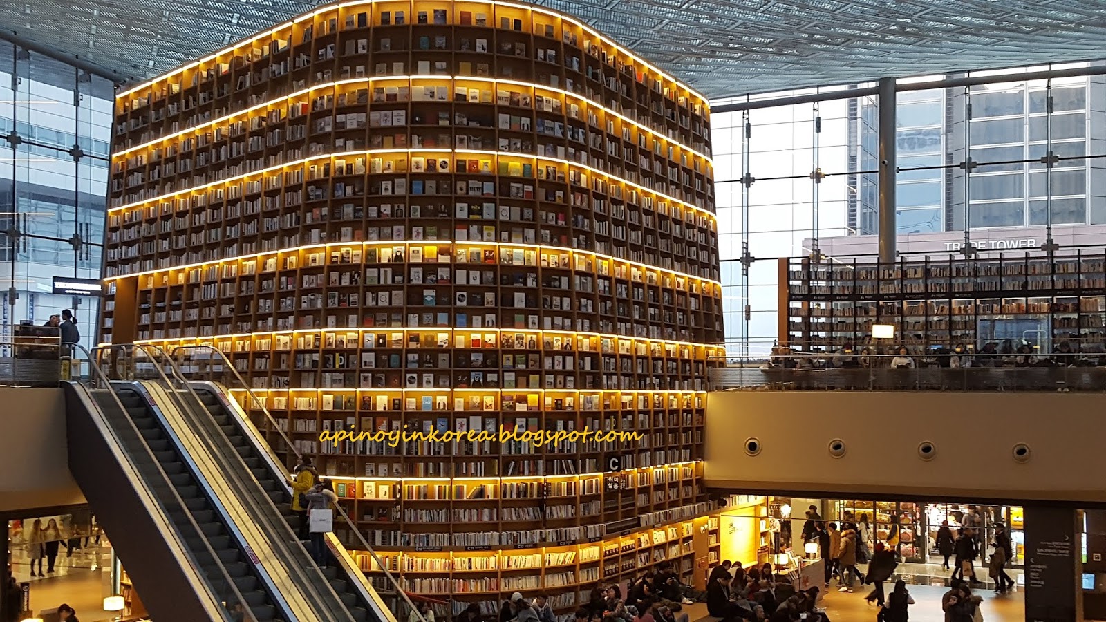 A Pinoy in Korea: Fully Booked: Starfield Library @ COEX