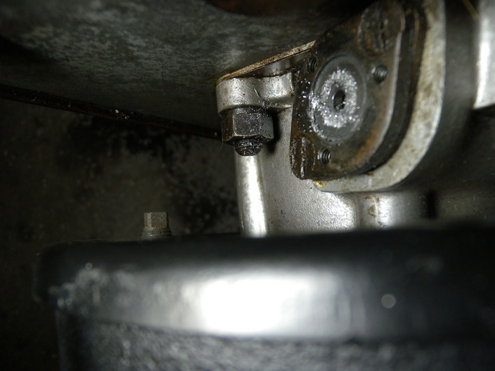 1960 Land Rover Restoration: Broken Speedometer Cable