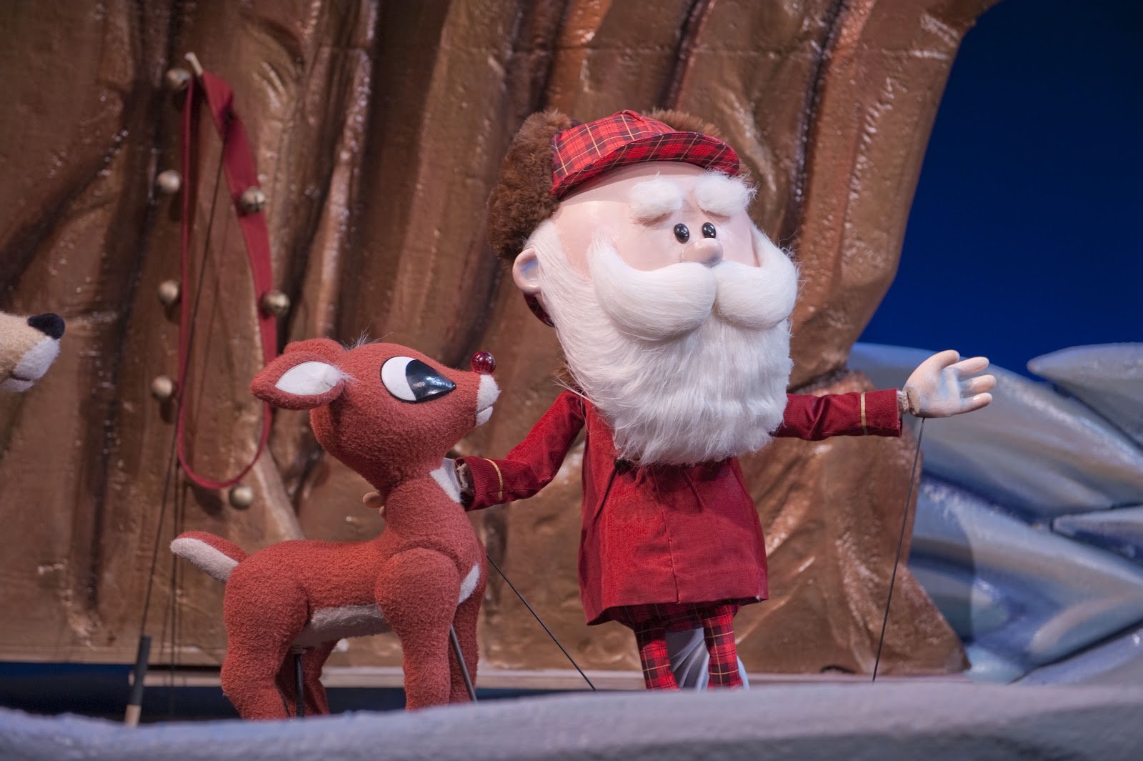 Peter's Puppets: Naughty or Nice: Rating the Santas
