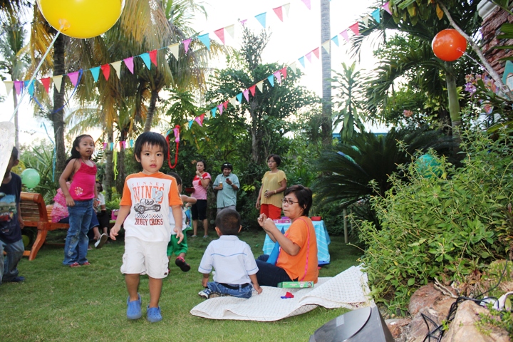 A Kite Party To Celebrate Kyle’s Third Birthday!