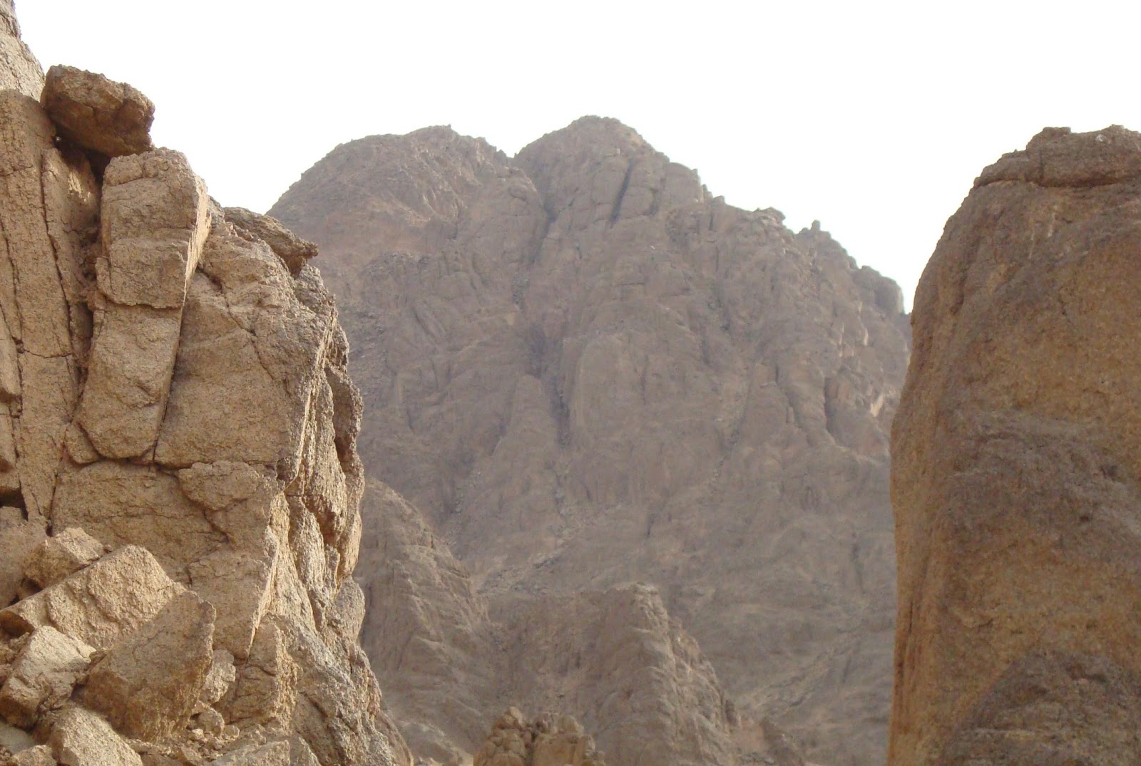 Le Montagne della Luna: IL TEST: IL GEBEL "AT EL GHARBI"