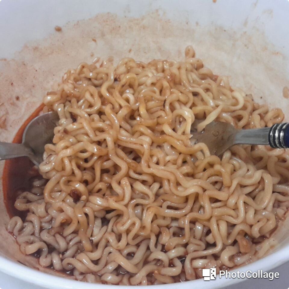 Anugerah Terindah: Mee Ramen Korea Ternyata Pedas Lah