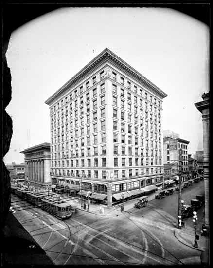Vancouver Voyager: Rogers Building