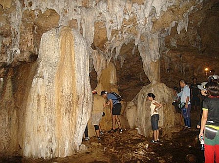 JOURNEYING SARAH: Exploring Combilan Cave and Awao Falls